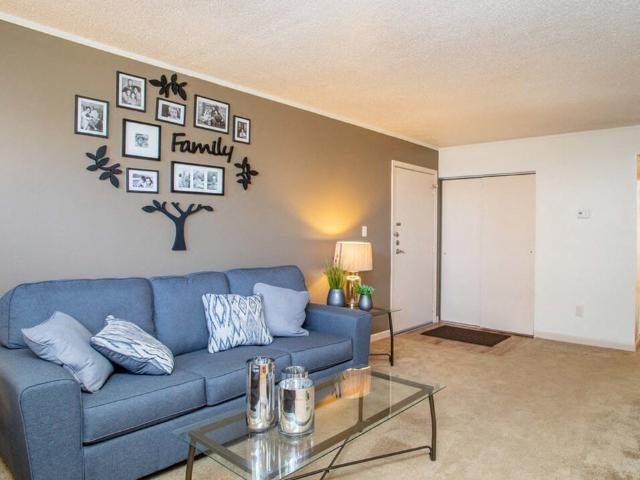 2 BR, 1 BA Apartment 208 South Prospect Road Unit G0074, Bloomington, IL 61704