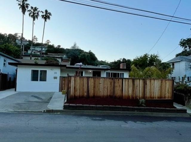 2 BR, 1 BA Apartment 209 Arreba Street, Martinez, CA 94553