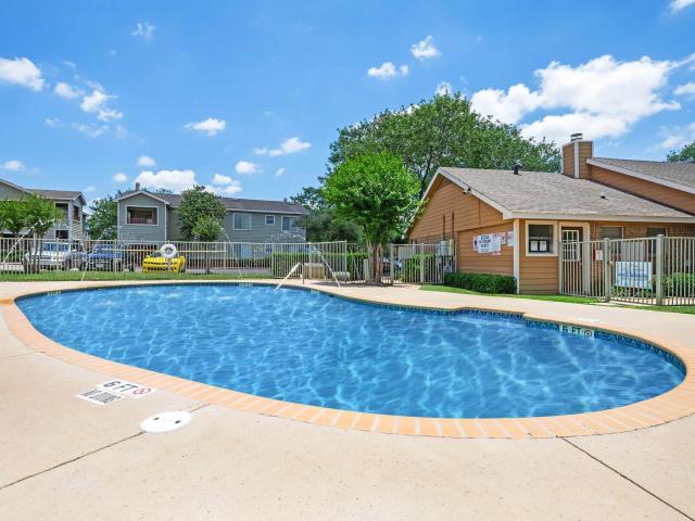 2 BR, 1 BA Apartment 2100 Willowbend Dr Unit 31C, Round Rock, TX 78664