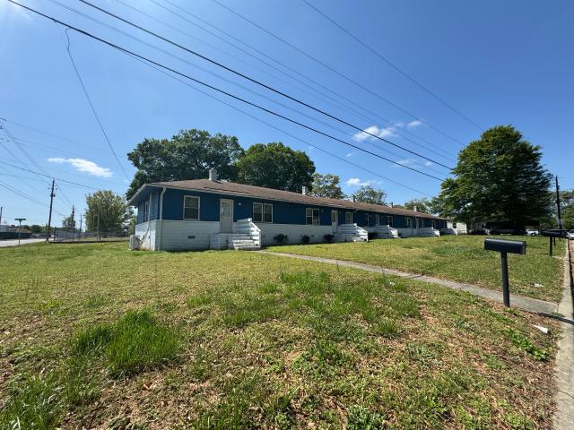 2 BR, 1 BA Apartment 2101 Montclair Dr, Greenville, NC 27834