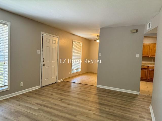 2 BR, 1 BA Apartment 2102 5th Avenue North 5, Texas City, TX 77590