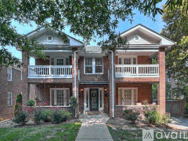 2 BR, 1 BA Apartment 2104 Park Rd, Unit 3, Charlotte, NC 28203