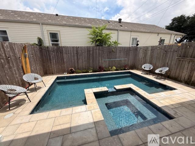 2 BR, 1 BA Apartment 2105 Valence Street, New Orleans, LA 70115