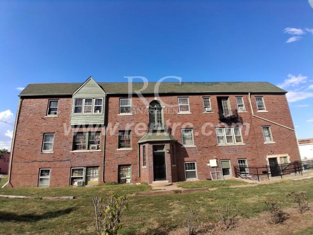 2 BR, 1 BA Apartment 210 145 Walnut, Danville, IL 61832