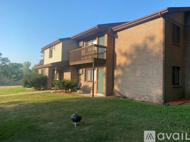 2 BR, 1 BA Apartment 210 West Green Street, Unit 5, Boscobel, WI 53805