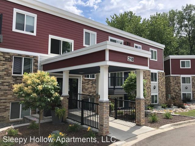 2 BR, 1 BA Apartment 210 County Road B2 E Unit 210 035, Saint Paul, MN 55117