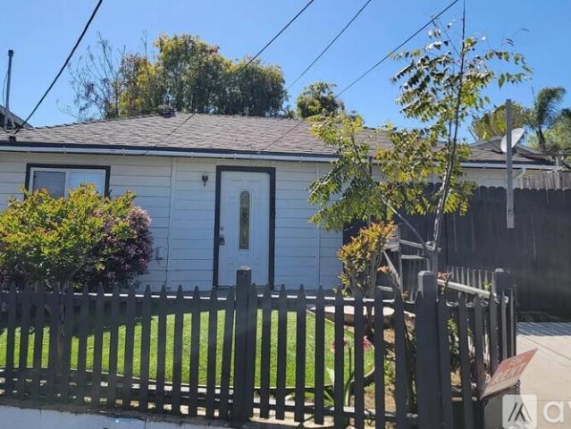 2 BR, 1 BA Apartment 210 Goetting Way, Vista, CA 92083