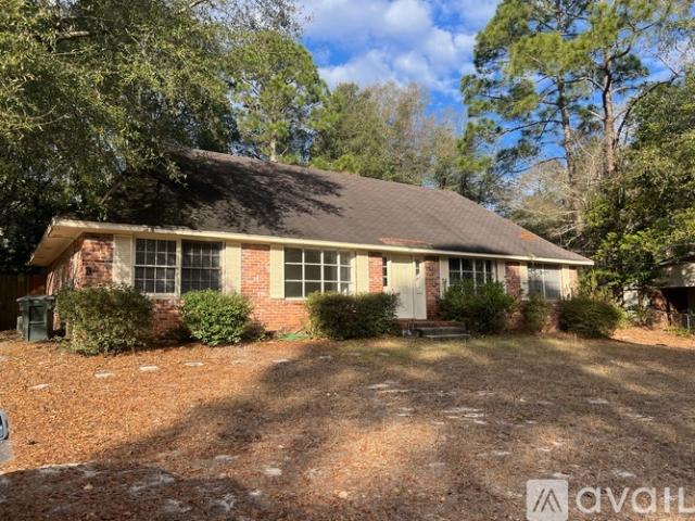 2 BR, 1 BA Apartment 210 Henderson St, Unit 210B, Statesboro, GA 30458
