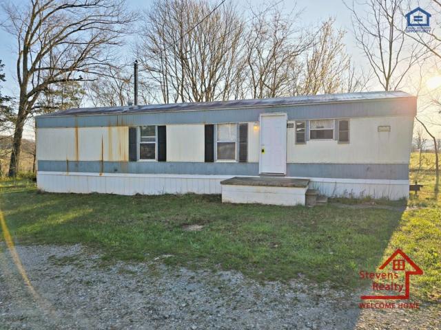 2 BR, 1 BA Apartment 210 Holly Berry Ln, Sparta, TN 38583