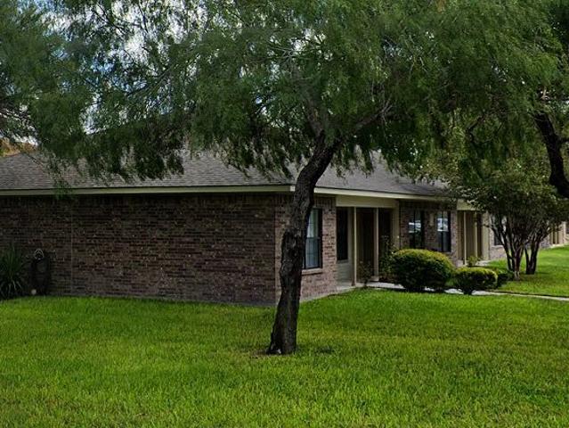 2 BR, 1 BA Apartment 210 N Eagle Pass Road, Alton, TX 78573