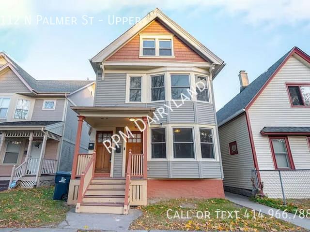2 BR, 1 BA Apartment 2112 N Palmer St, Milwaukee, WI 53212