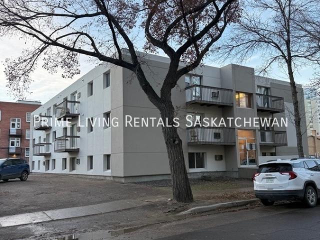 2 BR, 1 BA Apartment 2116 Rose St, Regina, SK S4P 2A4