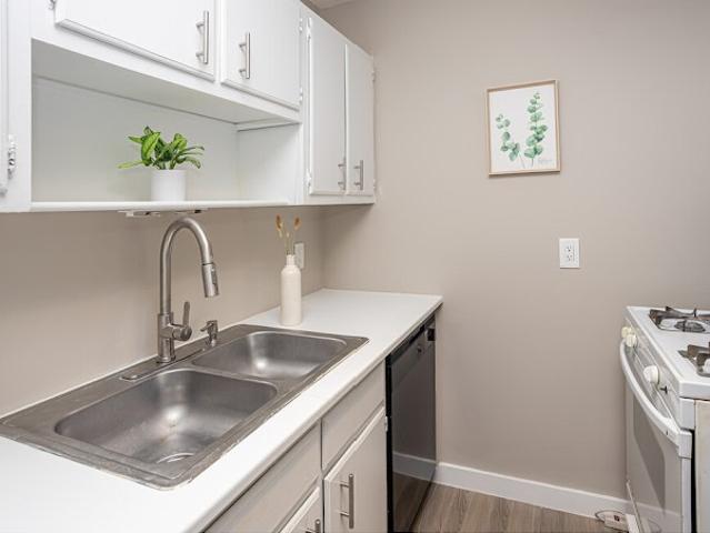 2 BR, 1 BA Apartment 211 Louie Street Unit 36, Lake Charles, LA 70601