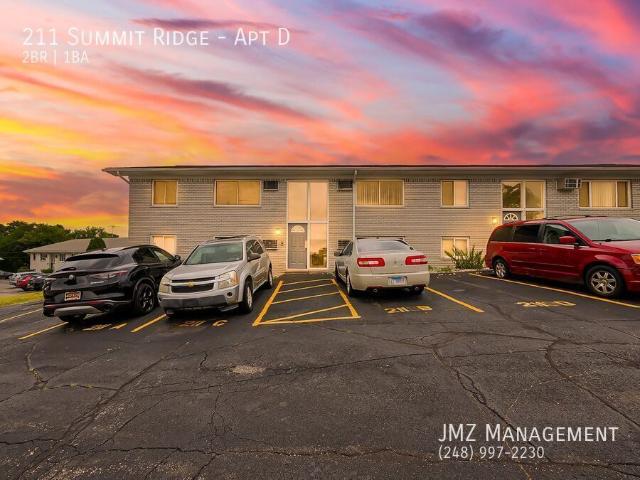 2 BR, 1 BA Apartment 211 Summit Ridge, White Lake, MI 48386