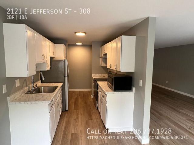 2 BR, 1 BA Apartment 2121 E Jefferson St, Seattle, WA 98122