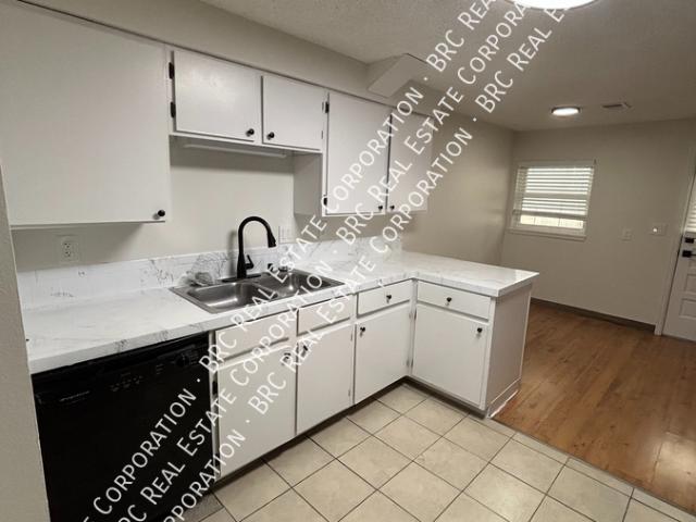 2 BR, 1 BA Apartment 212 E Longs Peak Ave, Longmont, CO 80501
