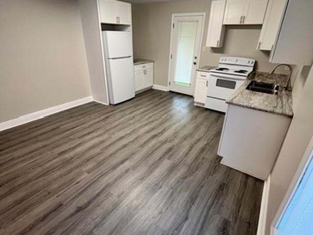 2 BR, 1 BA Apartment 2131 9th Street, Lake Charles, LA 70601