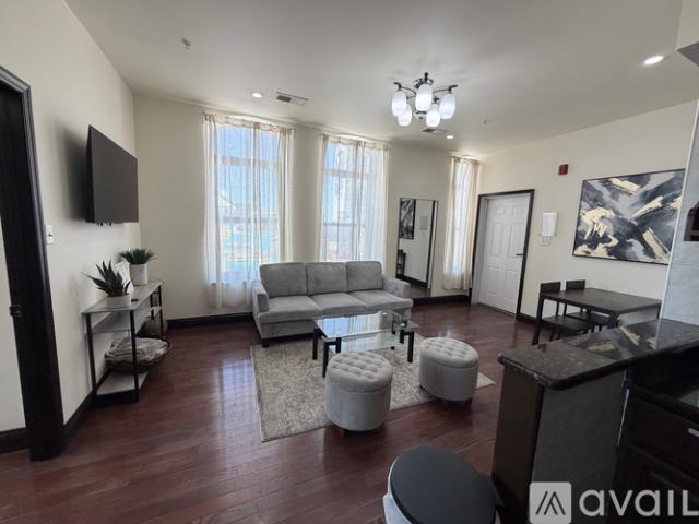 2 BR, 1 BA Apartment 217 N 11 Th St, Unit 301, Philadelphia, PA 19107