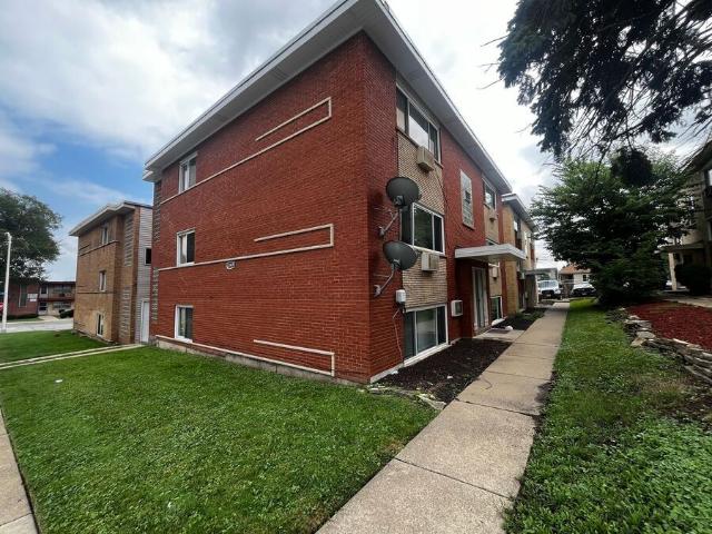 2 BR, 1 BA Apartment 2149 W. 119th St, Blue Island, IL 60406