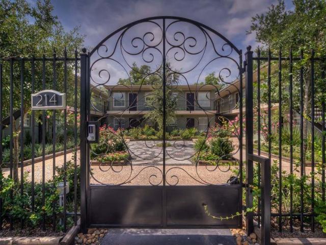 2 BR, 1 BA Apartment 214 West 17th St, Houston, TX 77008