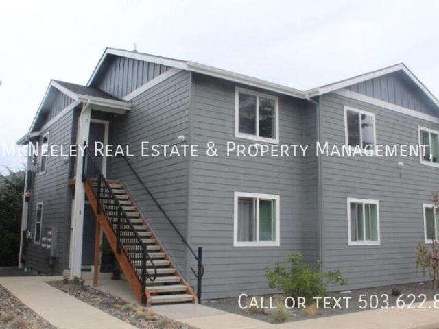 2 BR, 1 BA Apartment 2155 N Wahanna Rd, Seaside, OR 97138