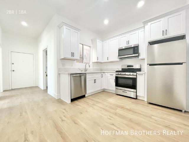 2 BR, 1 BA Apartment 2159 W Washington Blvd, Los Angeles, CA 90018