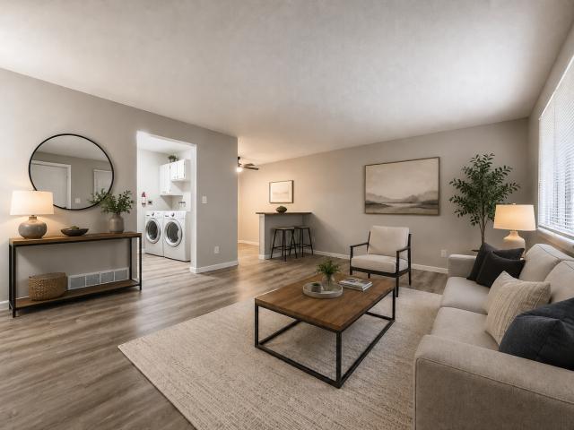 2 BR, 1 BA Apartment 215 1/2 Ramona Avenue, Colorado Springs, CO 80906