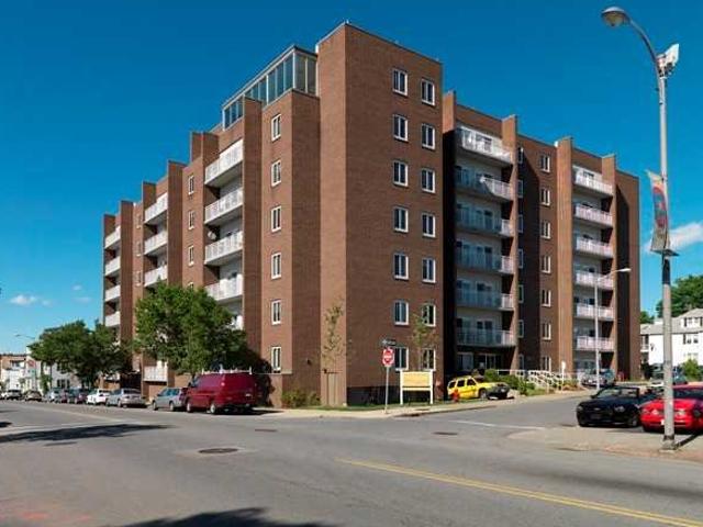2 BR, 1 BA Apartment 215 Rantoul St Beverly, MA 01915