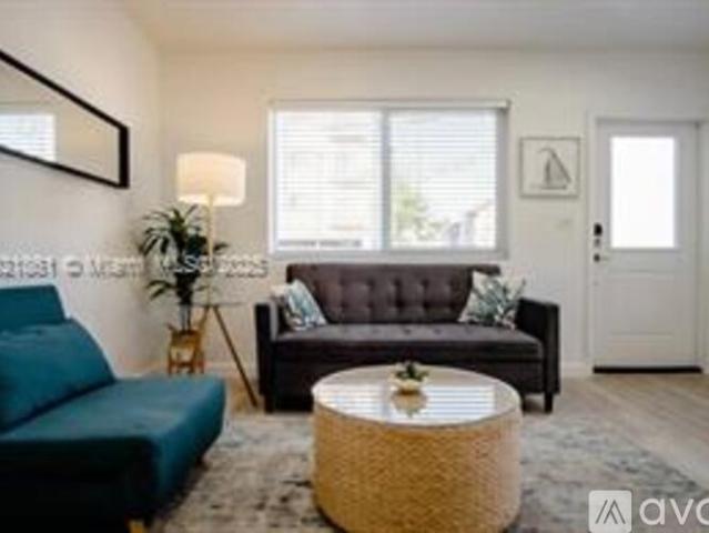 2 BR, 1 BA Apartment 2160 NW 18th Terrace, Unit 2160, Miami, FL 33125