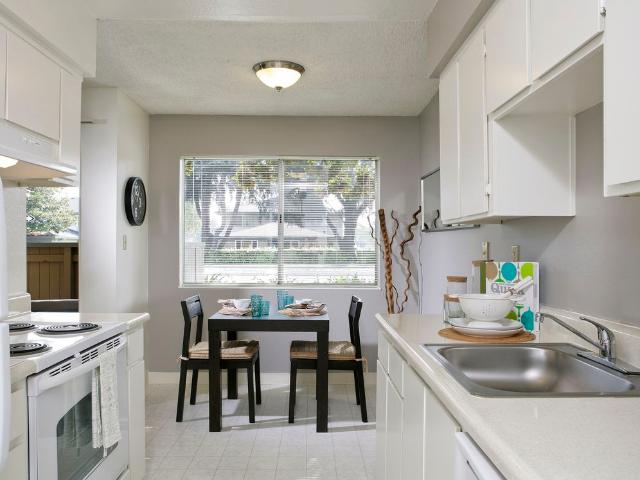 2 BR, 1 BA Apartment 2175 Decoto Road Unit 00K 195, Union City, CA 94587