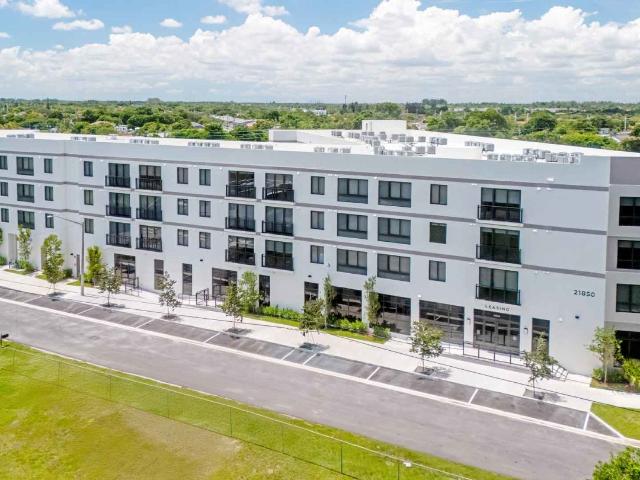 2 BR, 1 BA Apartment 21850 Old Dixie Highway Unit 219, Miami, FL 33170