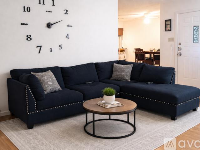 2 BR, 1 BA Apartment 219 West 4th St, Unit 219, Irving, TX 75060