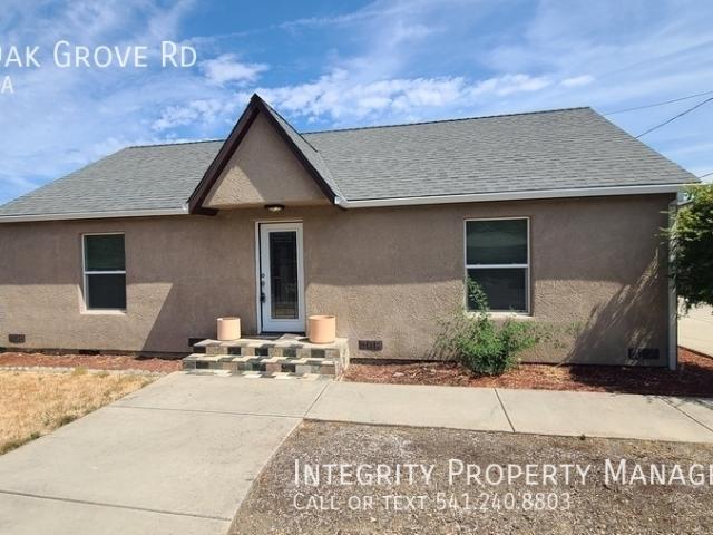 2 BR, 1 BA Apartment 219 Oak Grove Rd, Medford, OR 97501