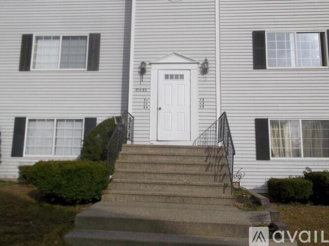 2 BR, 1 BA Apartment 21 3rd St, Unit 1B, Waterbury, CT 06708