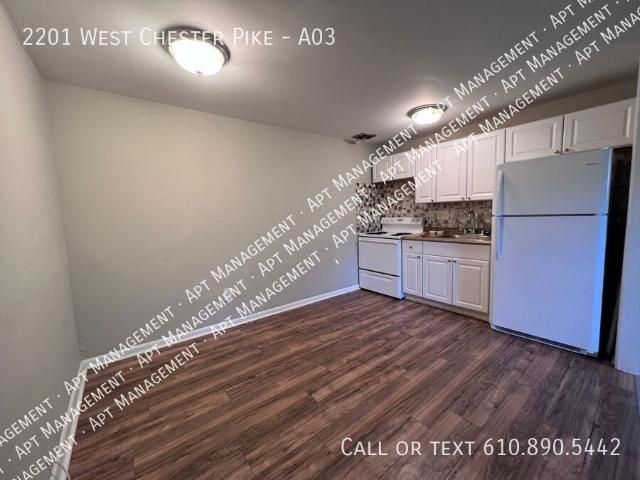 2 BR, 1 BA Apartment 2201 West Chester Pike, Broomall, PA 19008