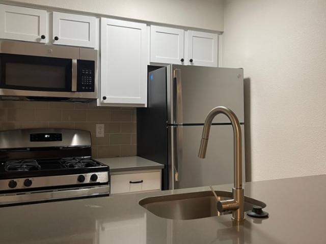 2 BR, 1 BA Apartment 2204 W North Loop Blvd Unit ELP2202 135, Austin, TX 78756