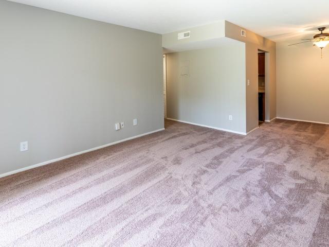 2 BR, 1 BA Apartment 2207 James Pirtle Ct Unit 783EP1, Louisville, KY 40217