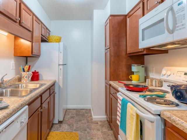 2 BR, 1 BA Apartment 2207 James Pirtle Ct Unit 783EP2, Louisville, KY 40217