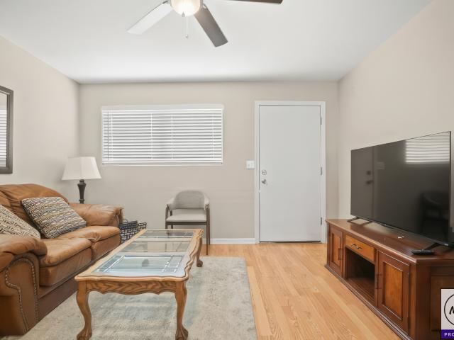 2 BR, 1 BA Apartment 2214 S Granada Dr, Tempe, AZ 85282