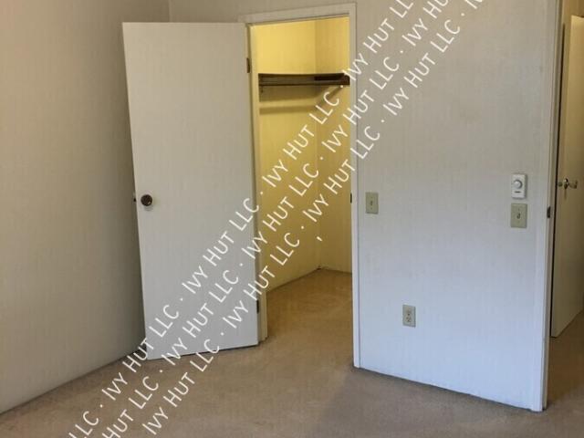 2 BR, 1 BA Apartment 2215 S Chase St, Port Angeles, WA 98362