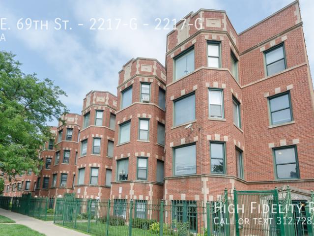 2 BR, 1 BA Apartment 2217 E. 69th St. 2217 G, Chicago, IL 60649