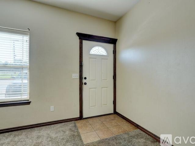 2 BR, 1 BA Apartment 2218 W Utah Ave, Unit 2218, Chickasha, OK 73018