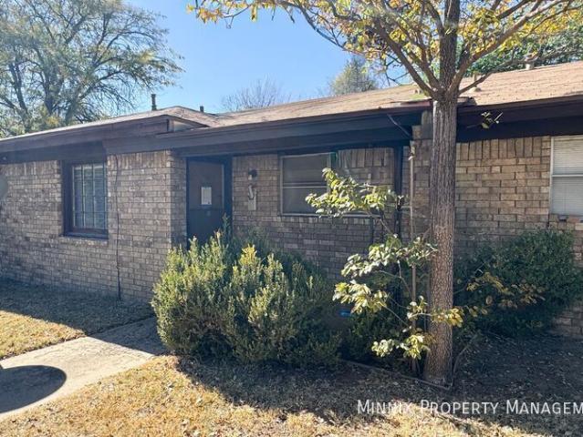 2 BR, 1 BA Apartment 2219 26th St Lubbock, TX 79411