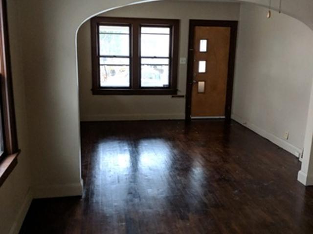 2 BR, 1 BA Apartment 2221 Gross Ave NE, Canton, OH 44714
