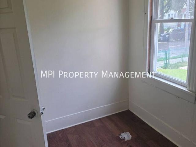 2 BR, 1 BA Apartment 2235 S 20TH STREET, MILWAUKEE, WI 53215
