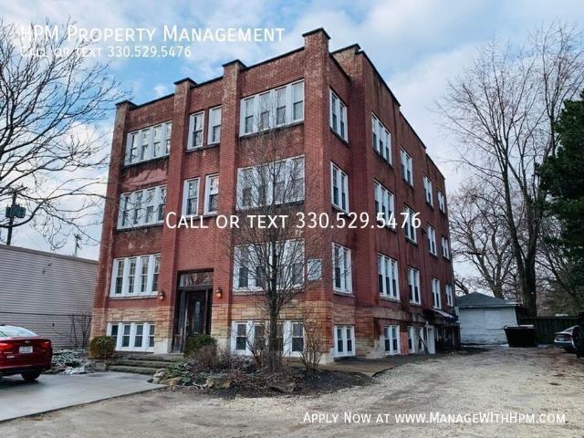 2 BR, 1 BA Apartment 2237 Tusc. St. W Canton, OH 44708