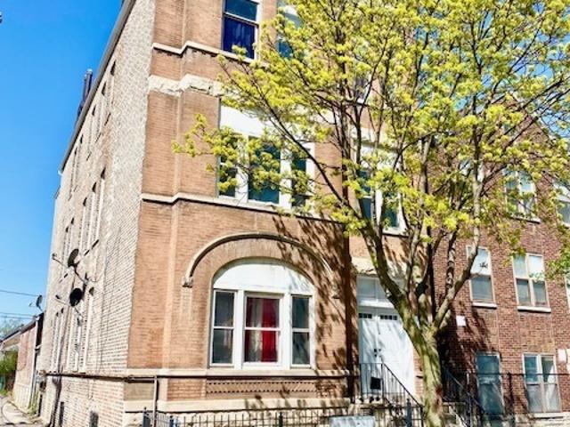 2 BR, 1 BA Apartment 2244 South Spaulding Ave, Chicago, IL 60623