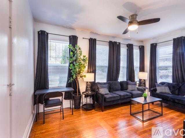 2 BR, 1 BA Apartment 2262 Yale Ave, Maplewood, MO 63143