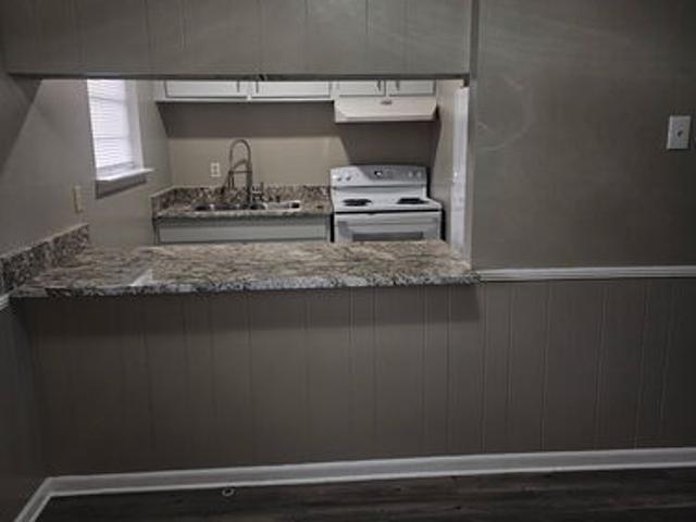 2 BR, 1 BA Apartment 228 Manson Ave, Unit D, Metairie, LA 70001