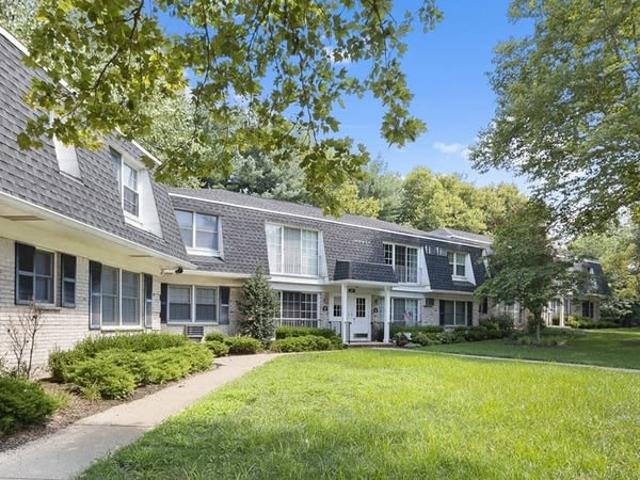 2 BR, 1 BA Apartment 229 Collignon Way Unit 5A, Westwood, NJ 07675